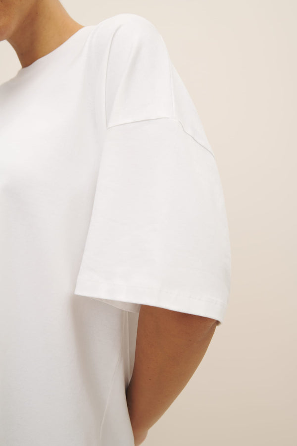 Shop Oversized Boxy Tee - White | Kowtow Clothing | Kowtow